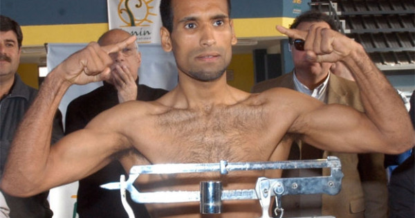 Yoni Barros peleará en Las Vegas - Unidiversidad