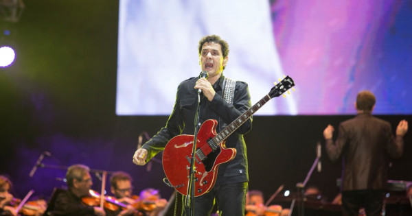 Oíd mortales: Mollo grabó el Himno con la Filarmónica - Unidiversidad